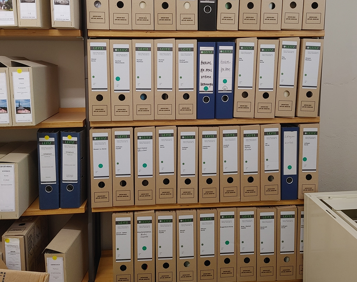 DIGITALISIERUNG Akten Ordner Pläne bis A0 scannen online Archiv ...